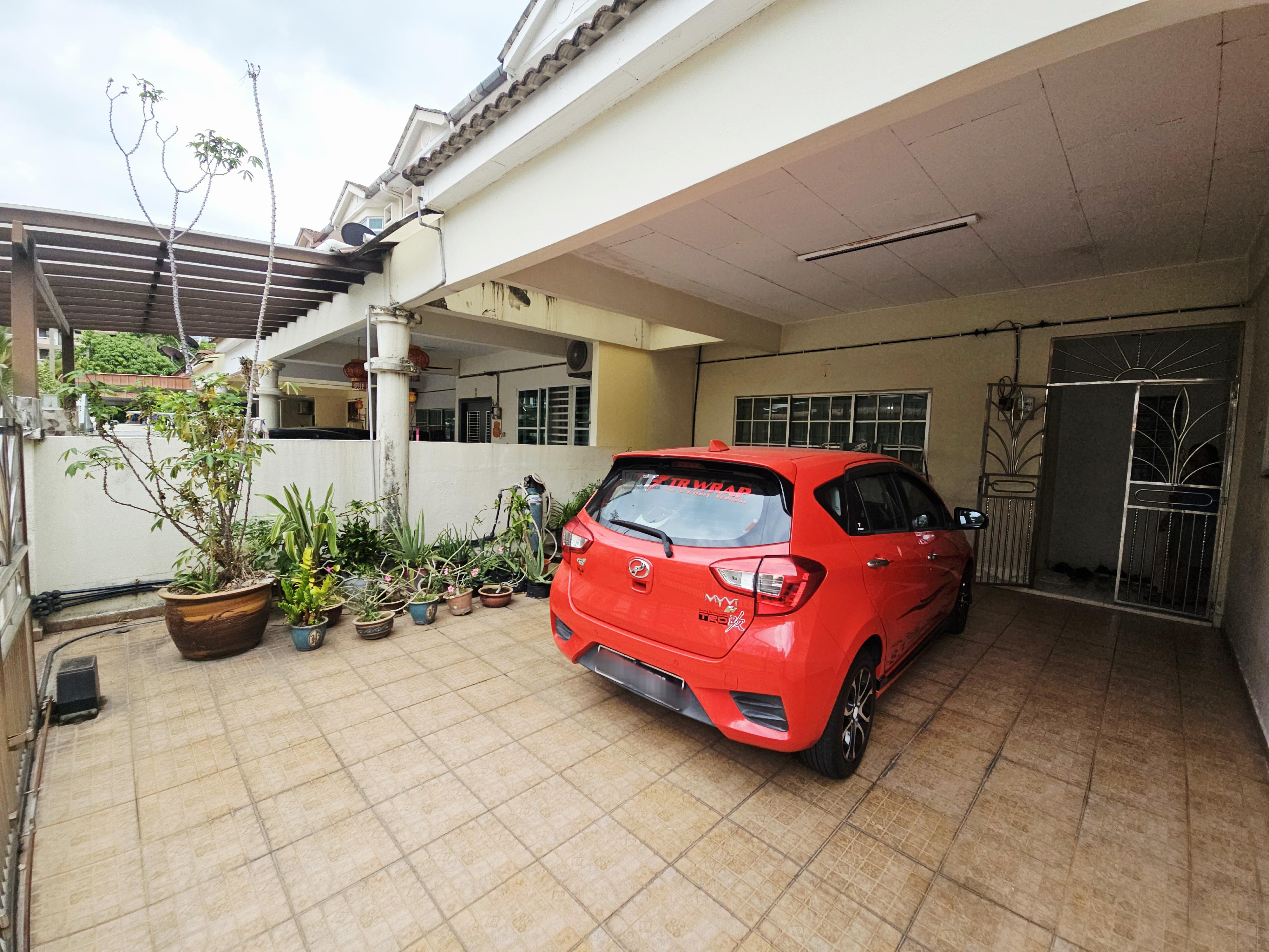 2.5-Storey Terrace House @ Taman Tun Hussein Onn, Seberang Jaya, Penang